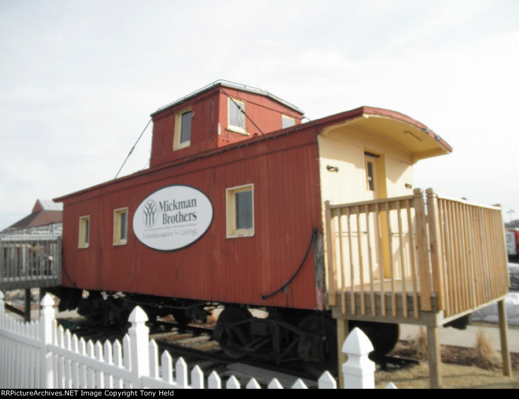 Ex-Soo Caboose In A False Spring